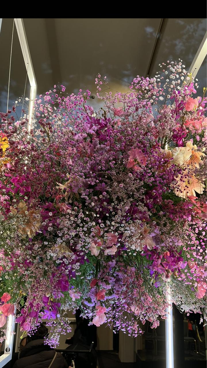 花を愛でる💐 春らしい色合いのふわふわした夢みたいなお花の活 ... | Mint87981 | PostPrime